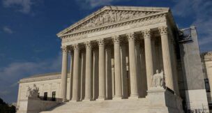 For aging Supreme Court justices, the politics of retirement looms large